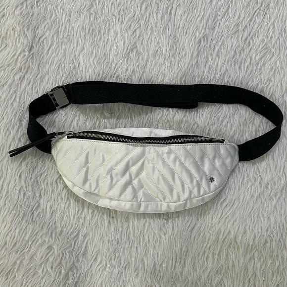 Athleta | Bags | Athleta Kinetic Fanny Pack Travel Bag | Poshmark